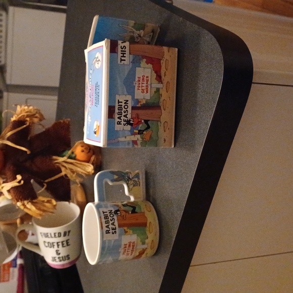 Warner Bros. | Dining | Looney Tunes Mug Featuring Bugs Bunny Elmer ...